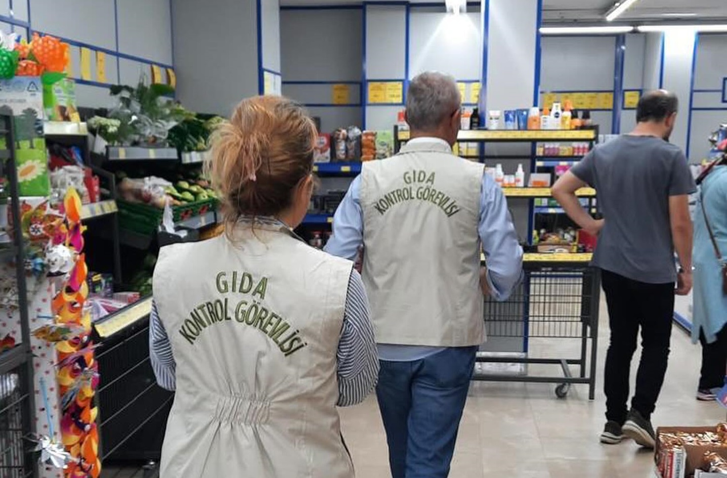 GIDA ÜRETİM VE SATIŞI YAPAN İŞ YERLERİ DENETLENİYOR - VAKFIKEBİR ... GIDA ÜRETİM VE SATIŞI YAPAN İŞ YERLERİ DENETLENİYOR - VAKFIKEBİR ...